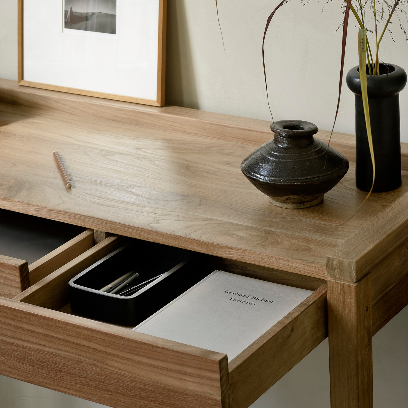 Frame Desk — FULLHOUSE Modern
